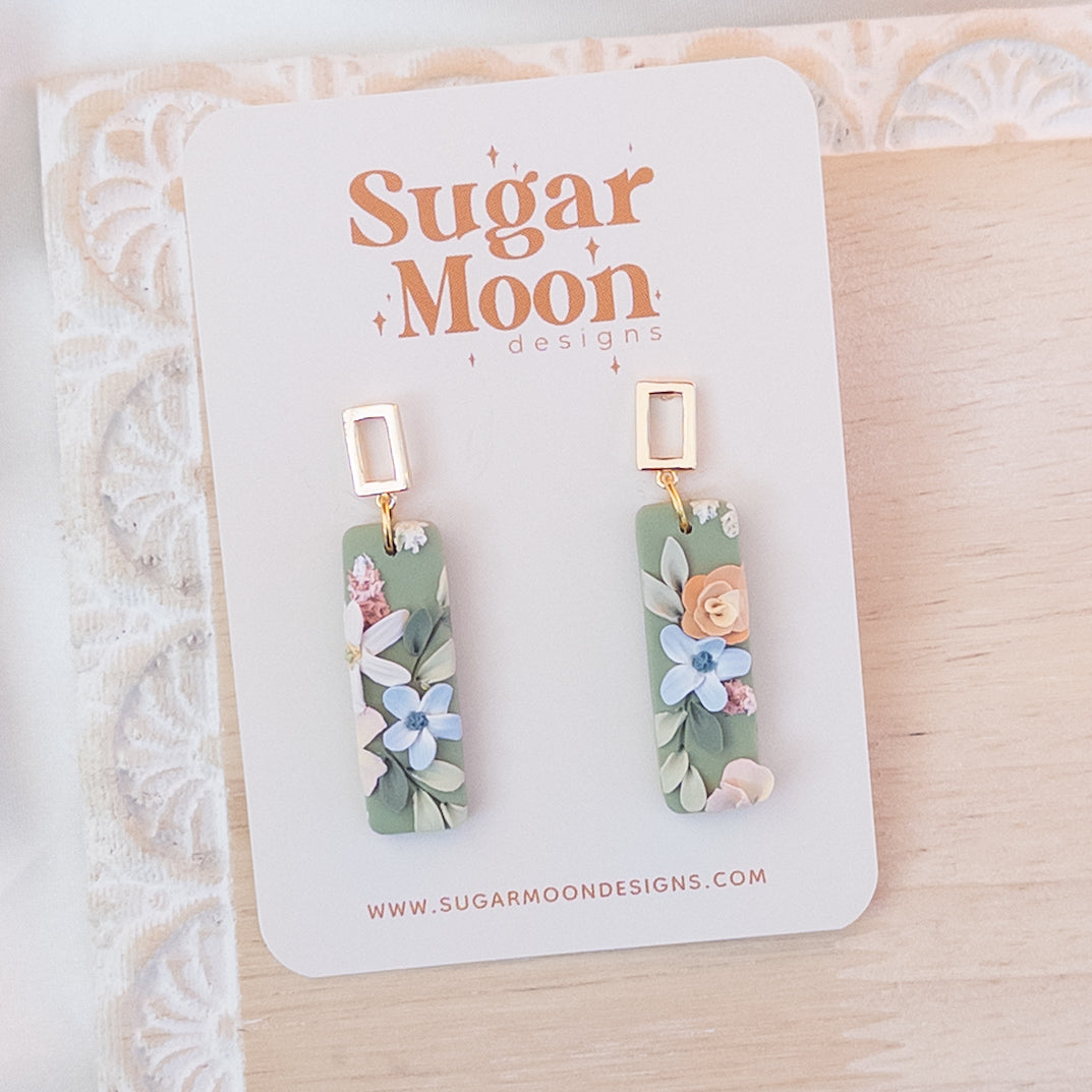 Mari – Sugar Moon Designs
